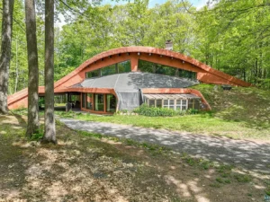 A One-of-a-Kind Luxury Earth Home Offering Privacy, Sustainability, and ...